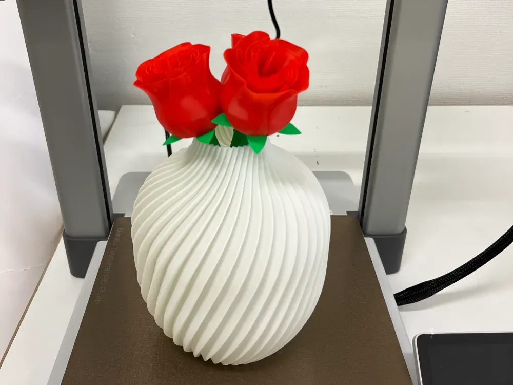 Modern Home Decor Vase – Spiral Flow Design by Bloomly - MakerWorld