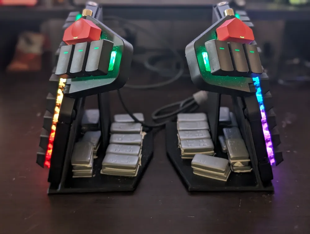 Moonlander (ZSA) Keyboard tent by corvid_industries - MakerWorld