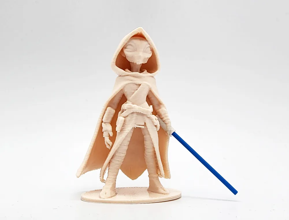 Alien Jedi Miniature w/Filament Lightsaber by Triple G ...