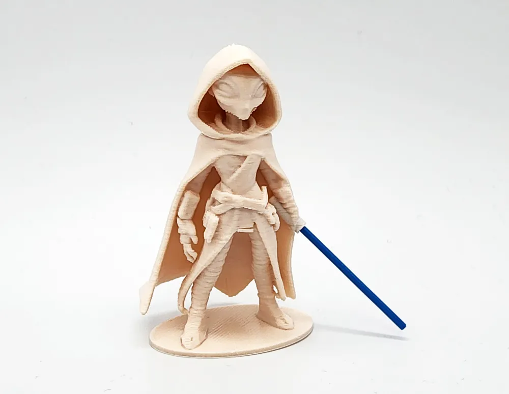Alien Jedi Miniature w/Filament Lightsaber by Triple G ...