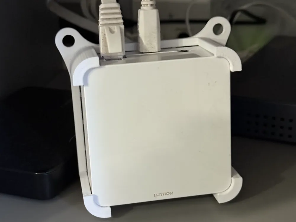 Lutron Caséta Smart Bridge Mount for Leviton SMC by chuybregts - MakerWorld