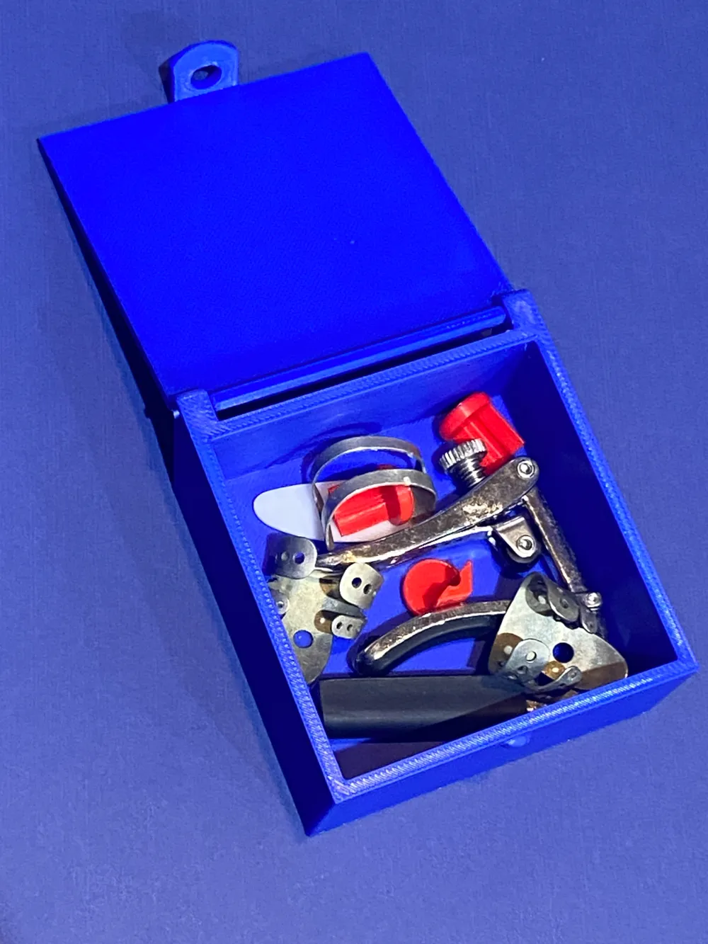 Banjo Pick Box by Jim Larsen - MakerWorld