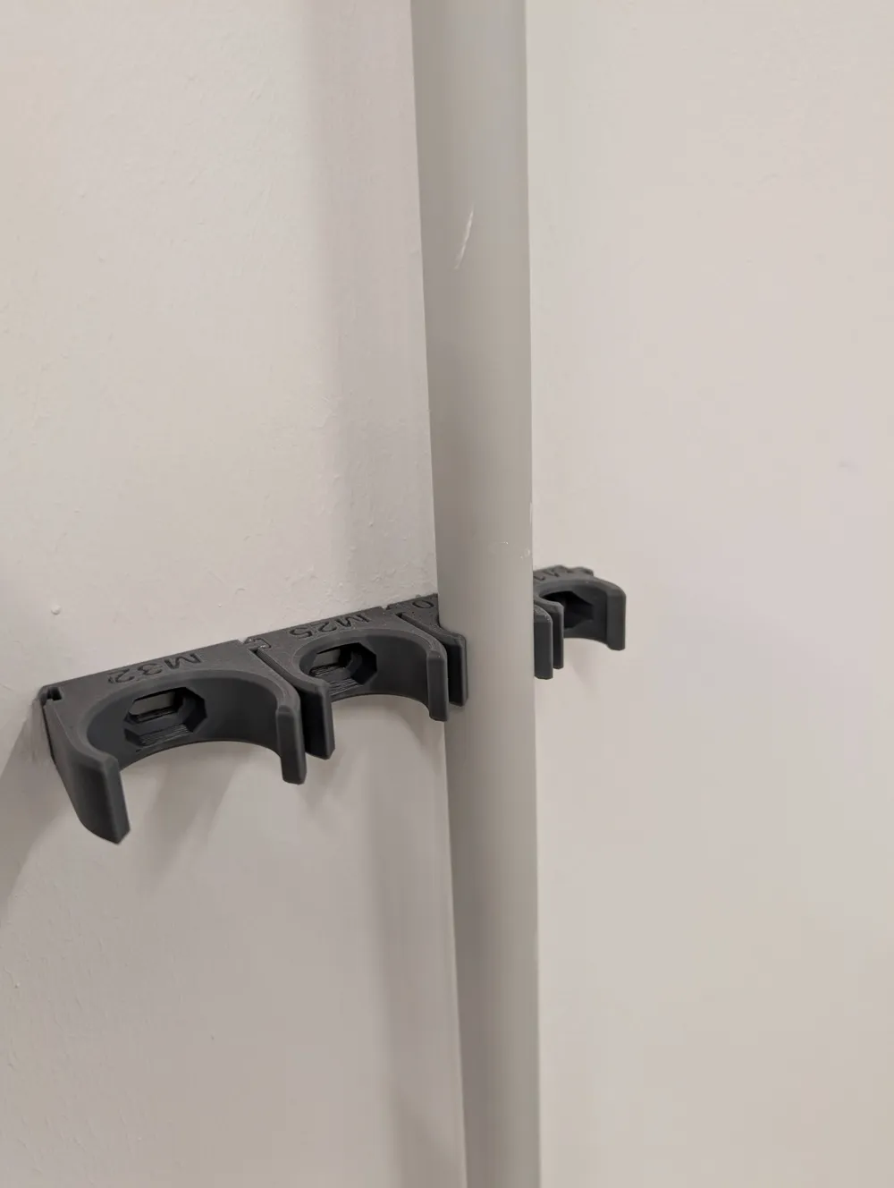 M16 M20 M25 M32 Cable Pipe Clamp with interlock - Free 3D Print Model ...
