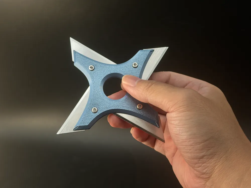 Shuriken (compatibile con lame per cutter) da Trent Studio MakerWorld ...