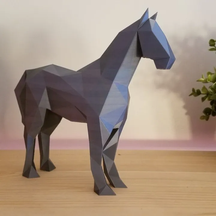 Low poly horse by Alan riley - MakerWorld
