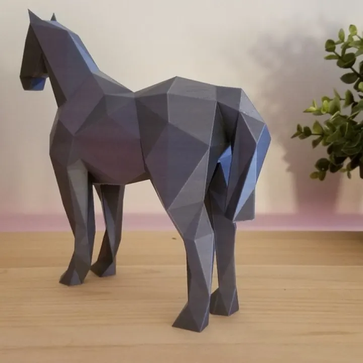 Low poly horse by Alan riley - MakerWorld