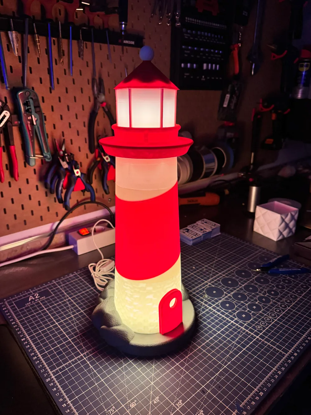 Christmas lighthouse by SouthLab - MakerWorld