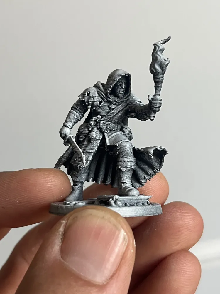 Templar miniature with a torch DnD - Free 3D Print Model - MakerWorld