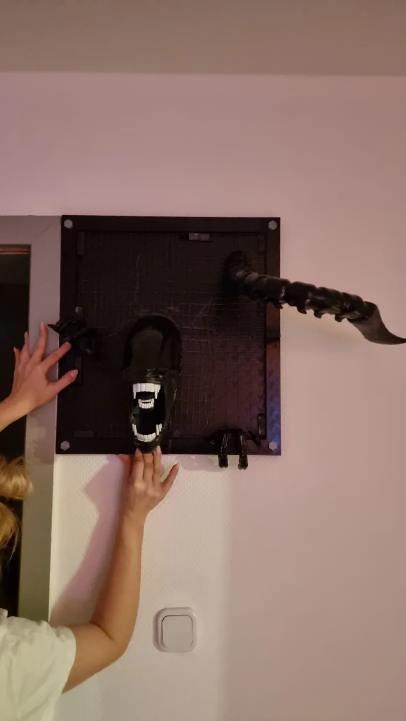 remix Ceiling Xenomorph - resize - print from app - Free 3D Print Model ...