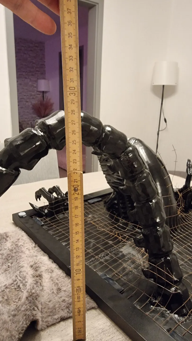 remix Ceiling Xenomorph - resize - print from app Remixed by slaxxTB ...