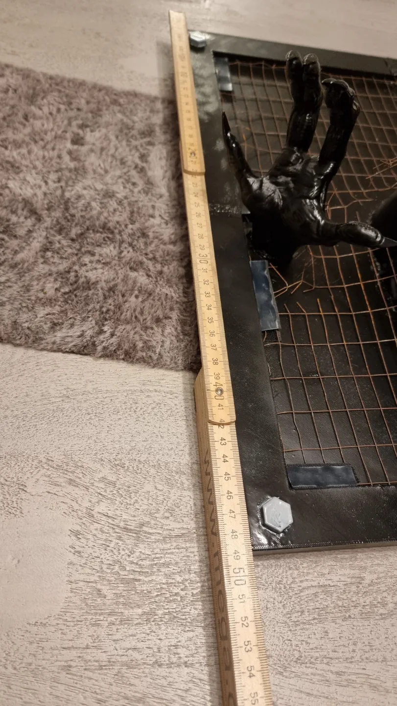 remix Ceiling Xenomorph - resize - print from app Remixed by slaxxTB ...