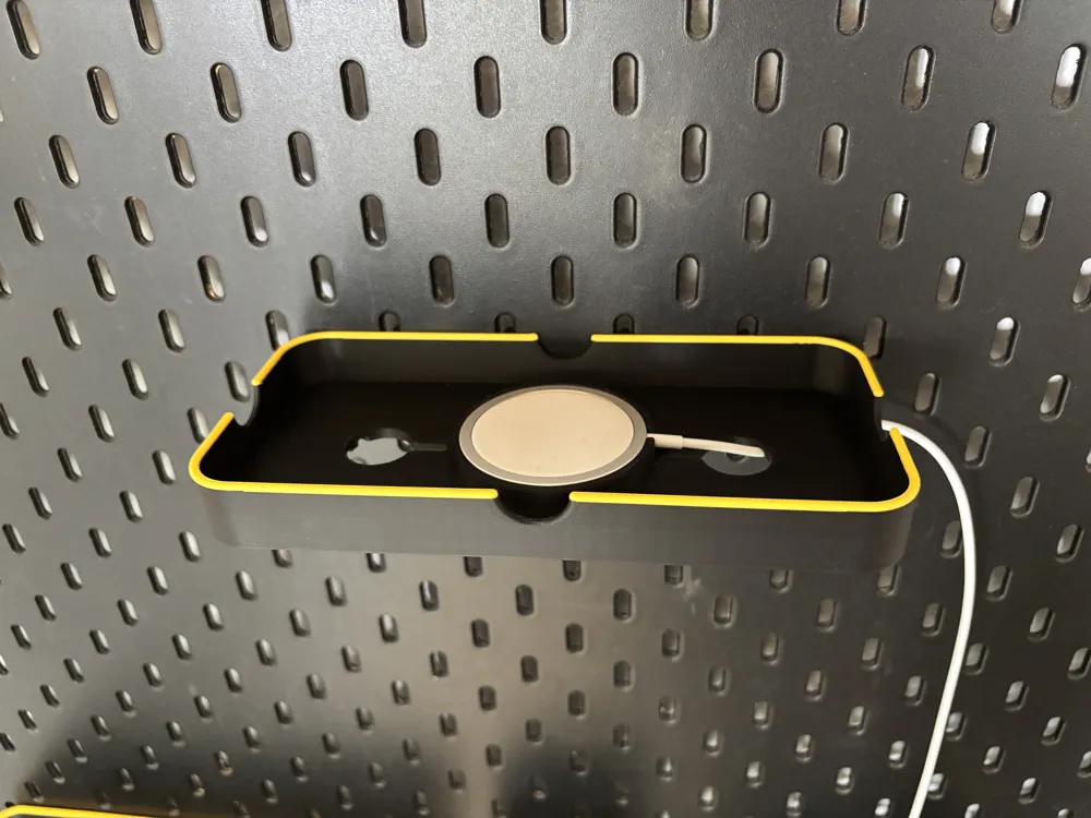 Ikea Skadis MagSafe Charging Tray / Accent Shelf - Free 3D Print Model ...