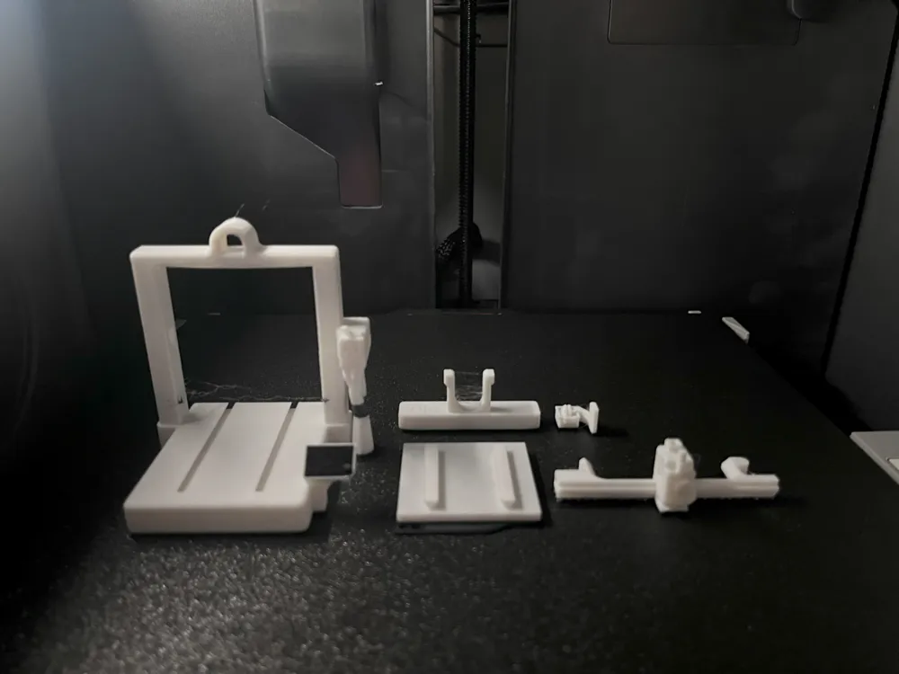 Bambu Lab A1 Christmas Ornament - Free 3D Print Model - MakerWorld