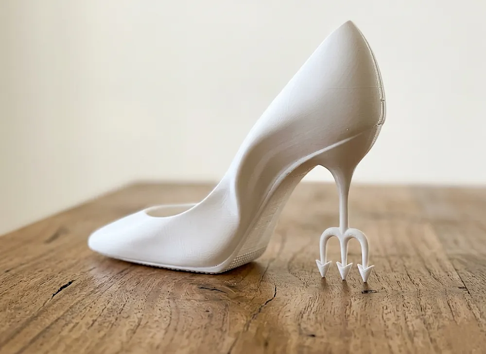 Heel from Devil wears prada - Free 3D Print Model - MakerWorld
