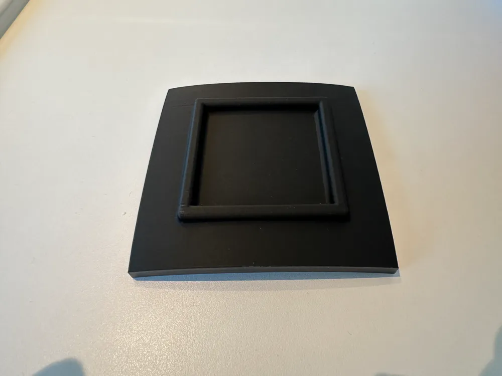 Minimalist curved soap dish by AVT models - MakerWorld