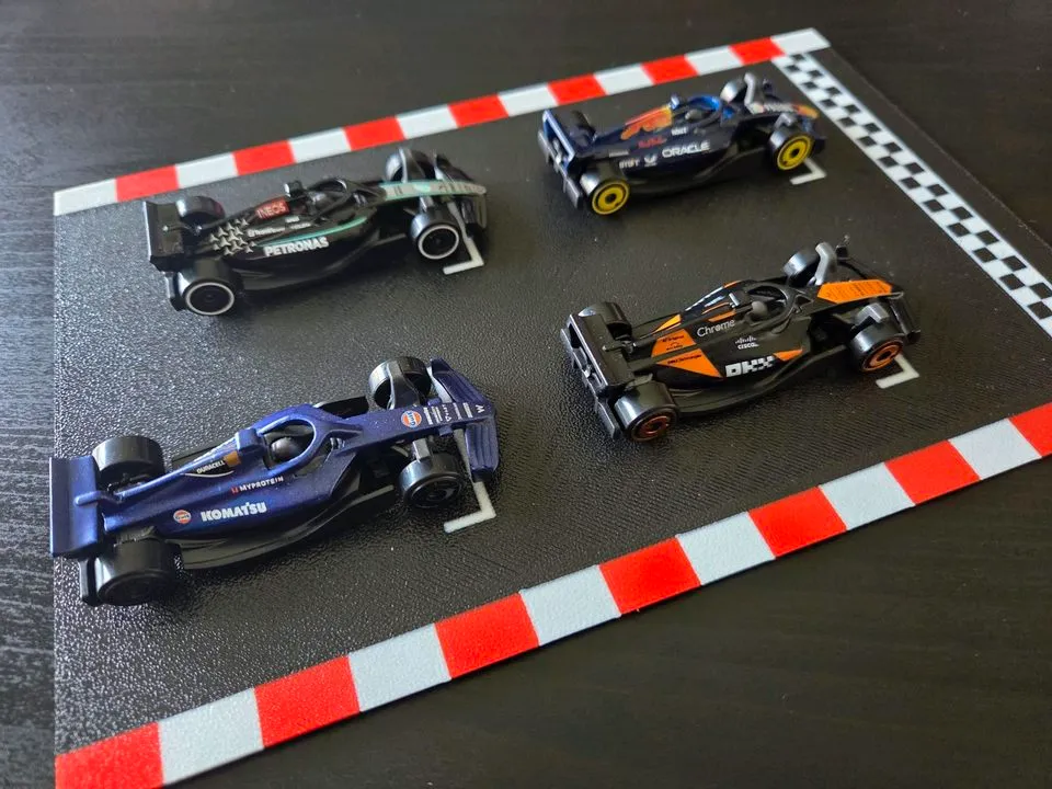 F1 Hot Wheels starting grid display 4 cars - Free 3D Print Model ...
