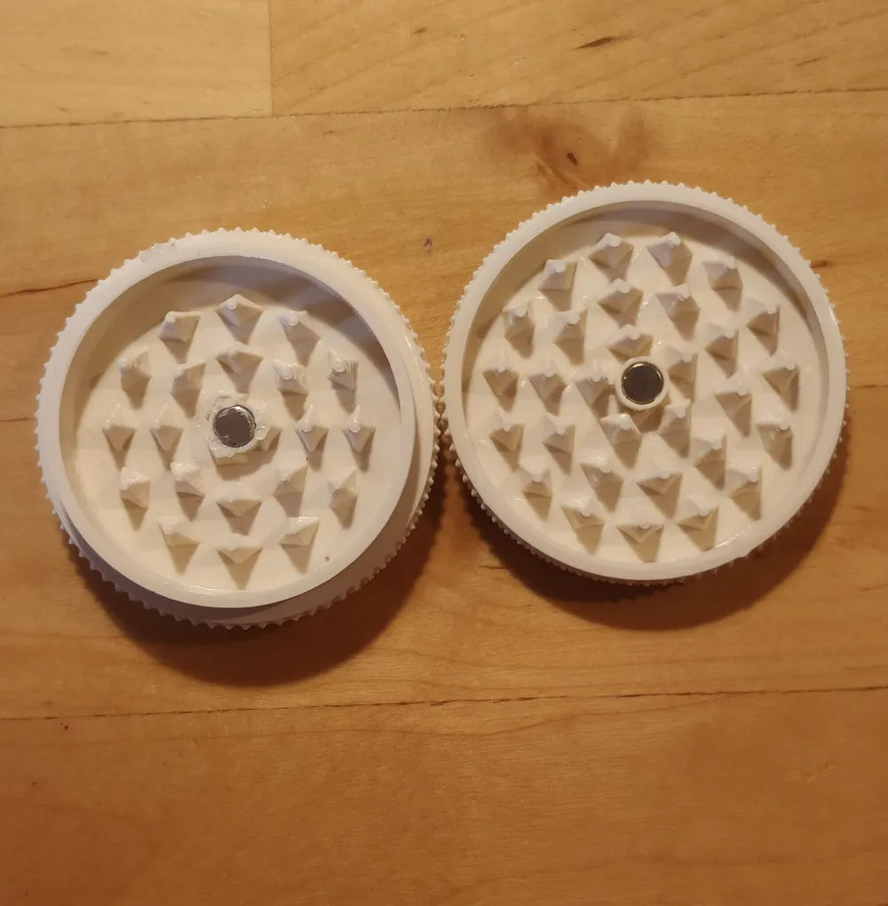 Grinder / Crusher - Free 3D Print Model - MakerWorld