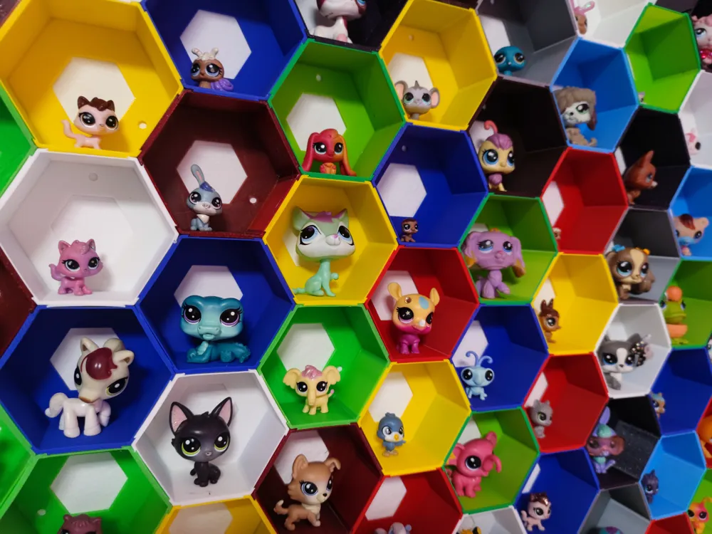 Hexagon stackable wall LPS holder. shelf by milicek - MakerWorld