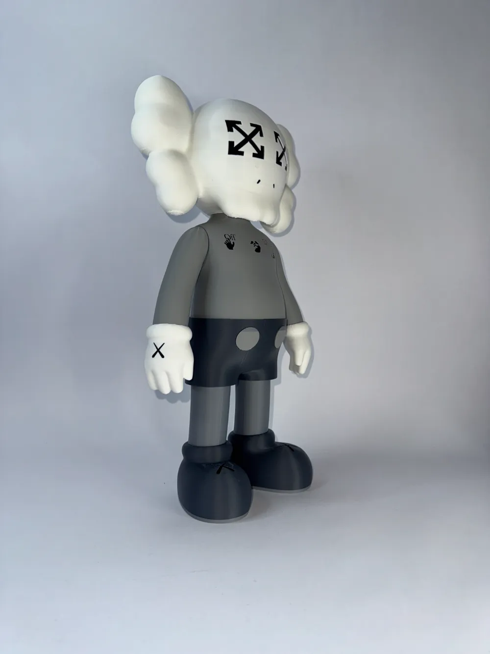 Kaws x Off-white v2 40cm por Blessed ApeMakerWorld: Descarga Modelos 3D ...