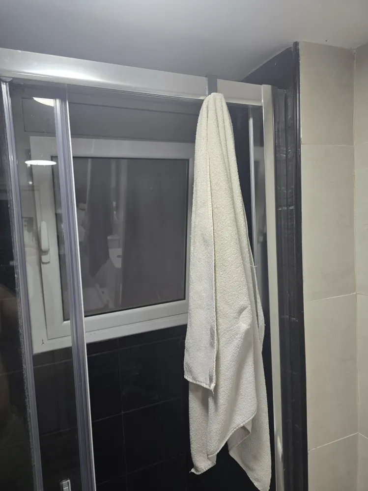 Wide shower screen hanger - Free 3D Print Model - MakerWorld