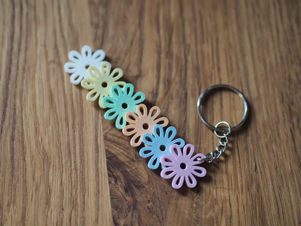 Flower Keychain - Free 3D Print Model - MakerWorld