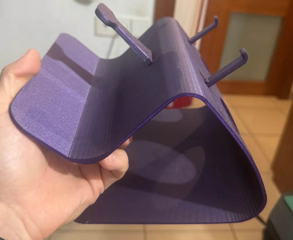 Oculus Quest 2 stand remix by ismmon1980 - MakerWorld