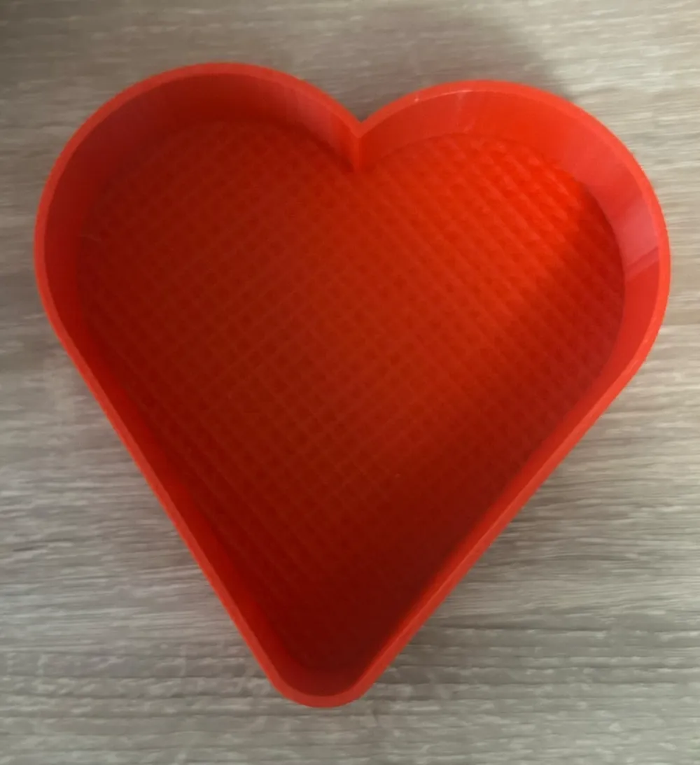 Heart Shape Tray by 3D-Print-Club - MakerWorld