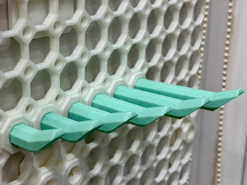 Angled Hook For Multiboard - 20-70mm by CYMakerWorld: Download Free 3D ...