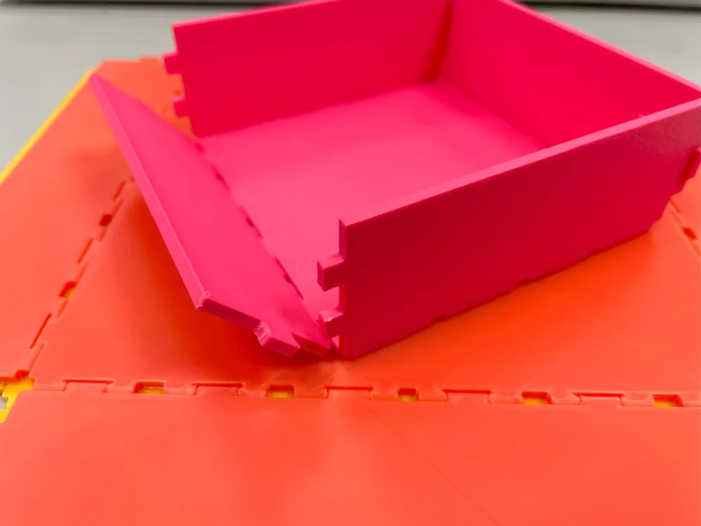Portable Mini Storage Box / Snack Box by mail.iou - MakerWorld