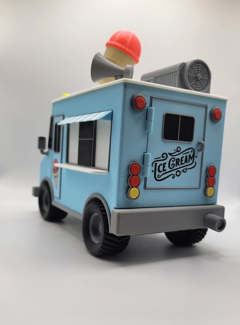 Ice Cream Truck with working headlights - Free 3D Print Model - MakerWorld