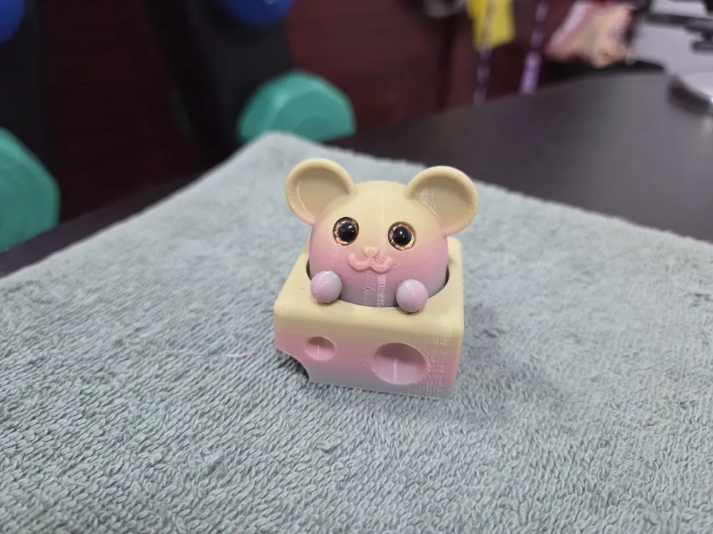Mouse in Cheese Clicker - glass eye compatible - Free 3D Print Model ...