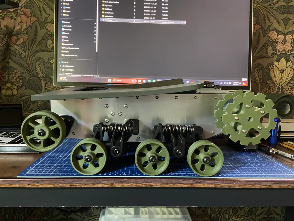 Tank Road Wheels and Suspension by bowser MakerWorld: Download Free 3D ...