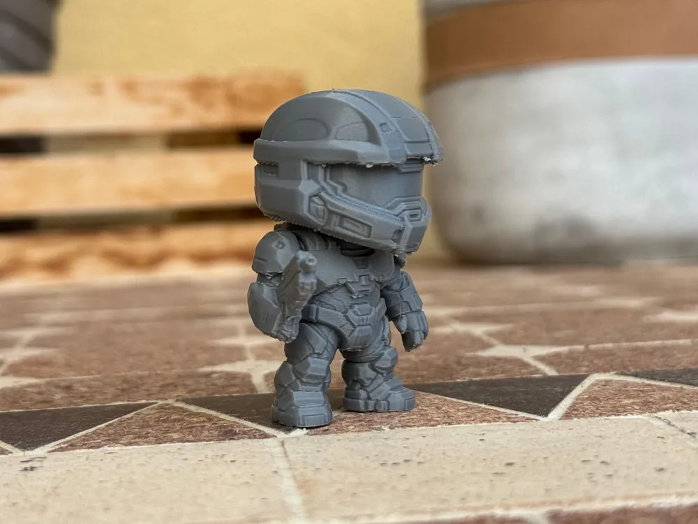 Master Chief Chibi w Weapon - Free 3D Print Model - MakerWorld