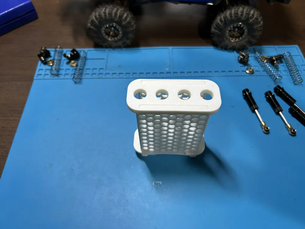 Shock Stand for 1/18 and 1/24 RC Trucks - Free 3D Print Model - MakerWorld