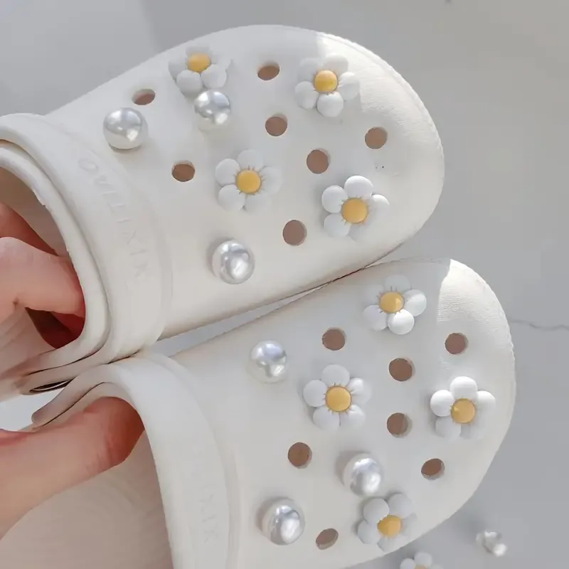 Flower Croc Charm (Multi-/Single color) by ThemeParkBoy - MakerWorld