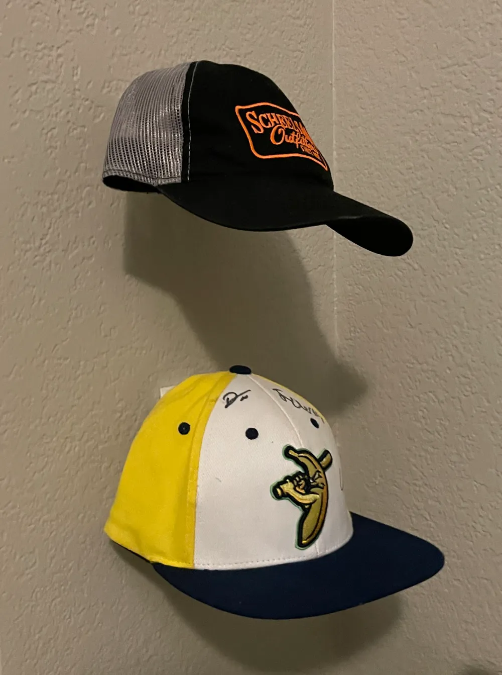 Invisible Hat Hanger by robotic - MakerWorld