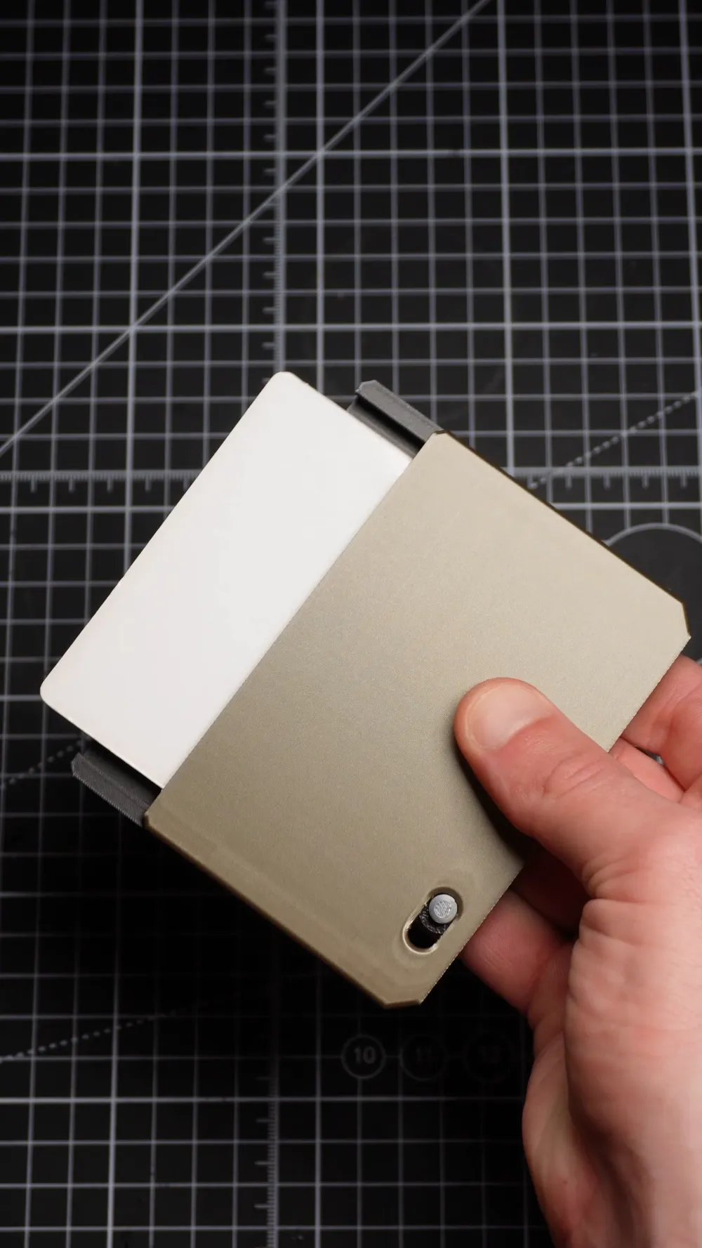 Cascading Card Wallet - Free 3D Print Model - MakerWorld