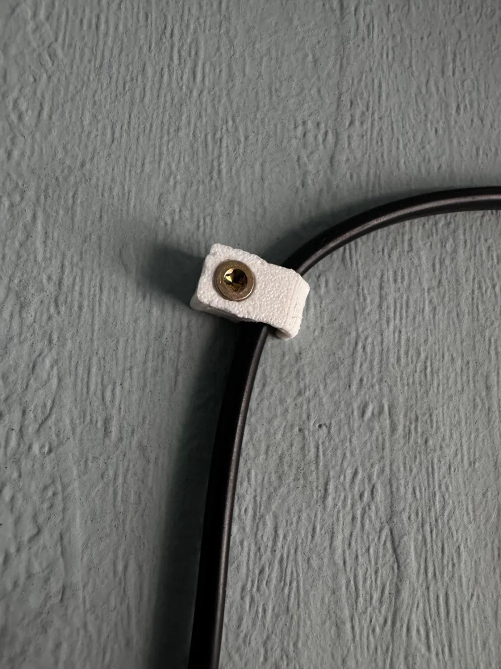 Cable Clip/Holder/Clamp for 6mm Cables by lpmitdomex - MakerWorld