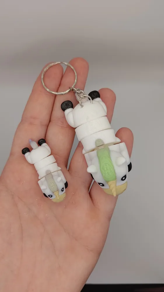 Cute flexi unicorn keychain and minis by Hikikomori3D MakerWorld ...