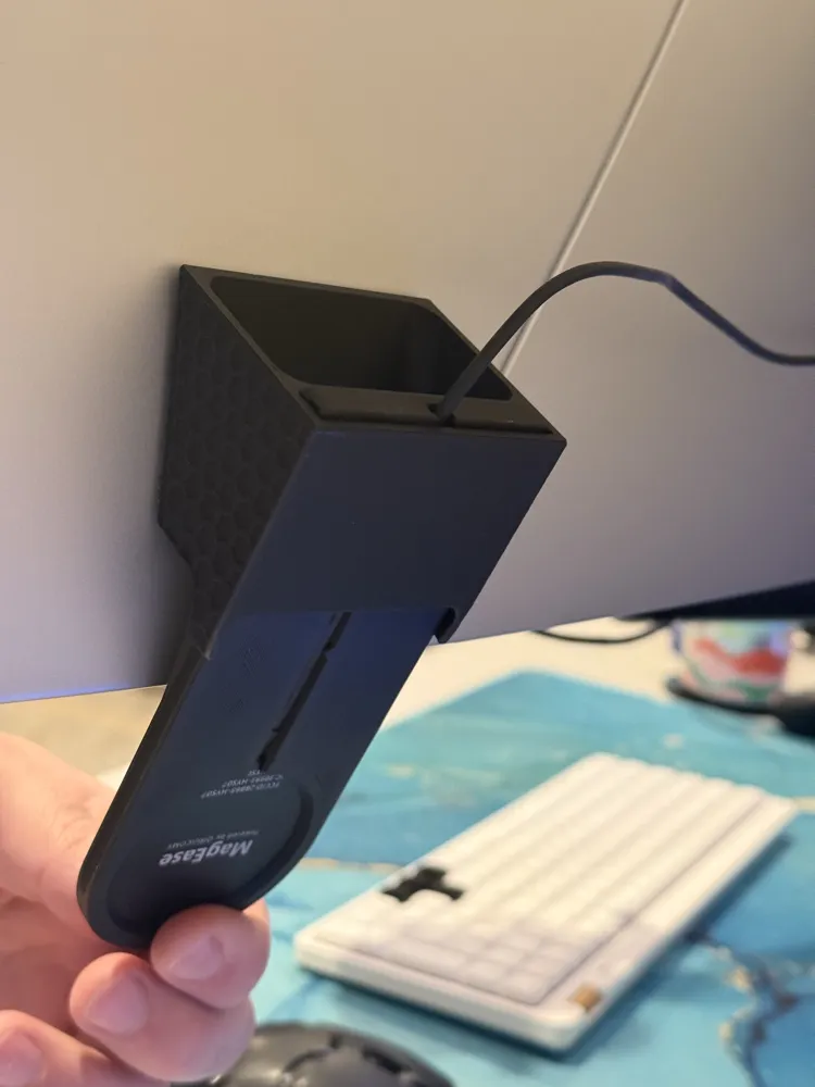 MagSafe & Apple Watch Charger Monitor Mount by npopson MakerWorld ...