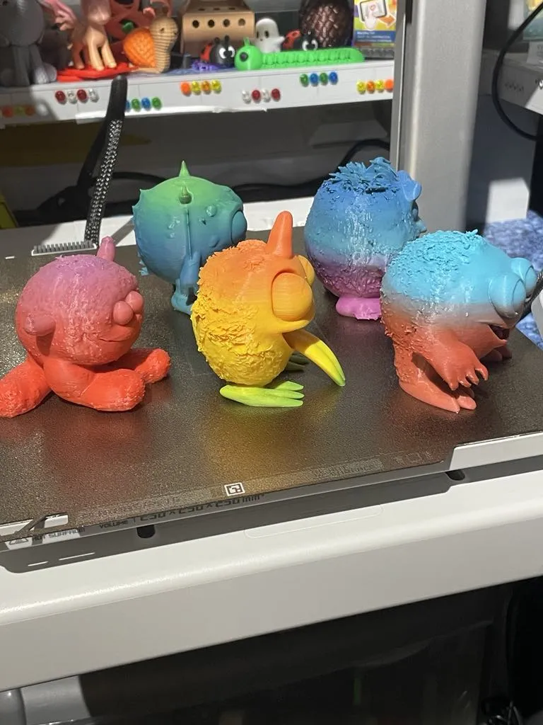 Big Eyed Blob Alien Pets (series 1) - Free 3D Print Model - MakerWorld