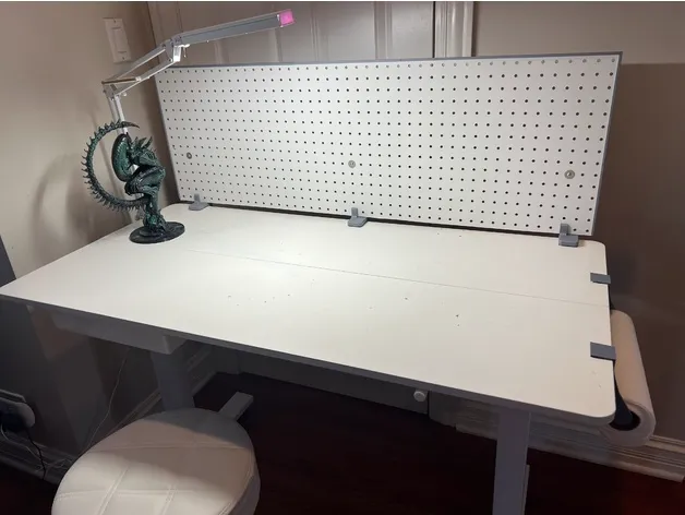 Pegboard table or desk mount by italianb33f - MakerWorld