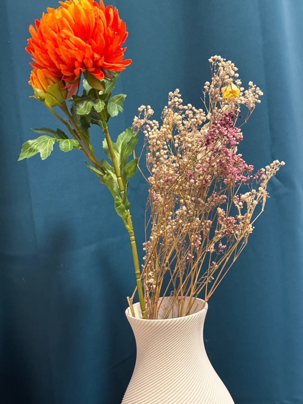 Spiral Vase by Woses - MakerWorld