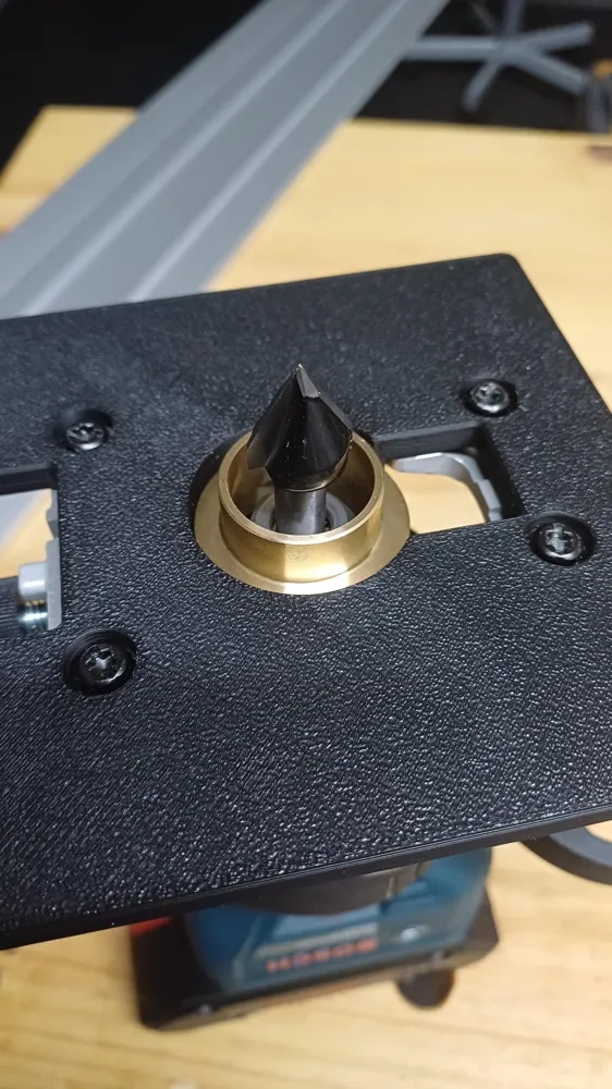 Bosch GKF 18V-8 Router Base for Template Guides by NHPrints MakerWorld: Download Free 3D Models