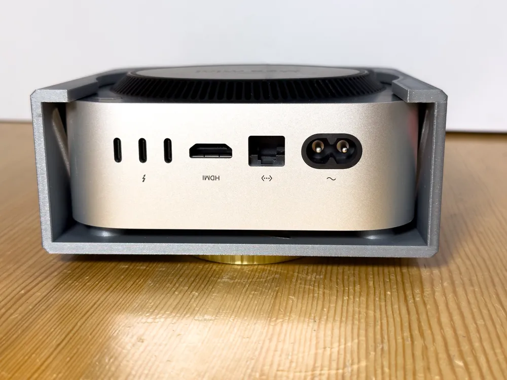 MacMini M4 wall mount by Chodec - MakerWorld