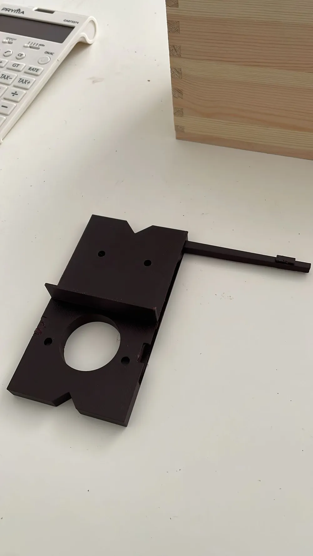 hinge jig with removable spacers by sassicasasrls MakerWorld: Download ...