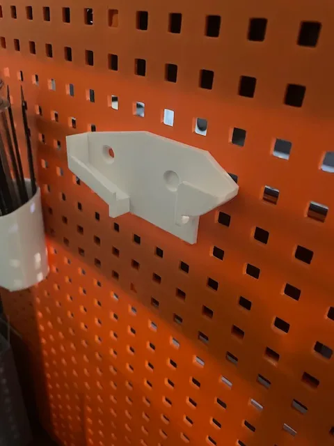 Caliper Mount for Bambu Pegboard Remixed by Chris Merriam - MakerWorld