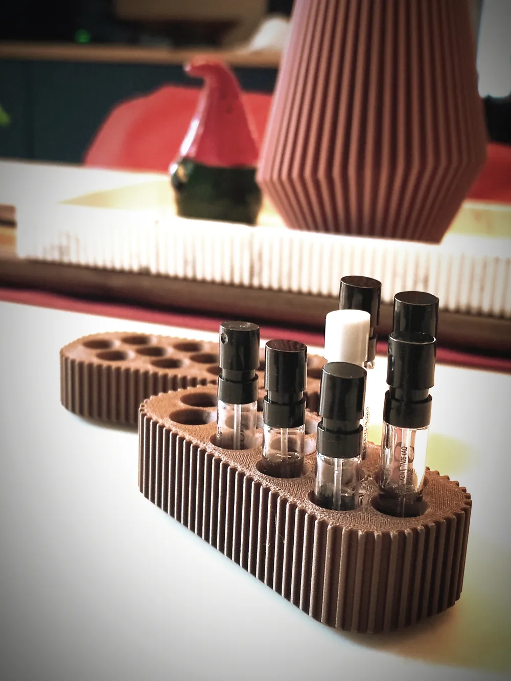 Modern Perfume Sampler Organizer (Fits 13 Bottles) - Free 3D Print ...