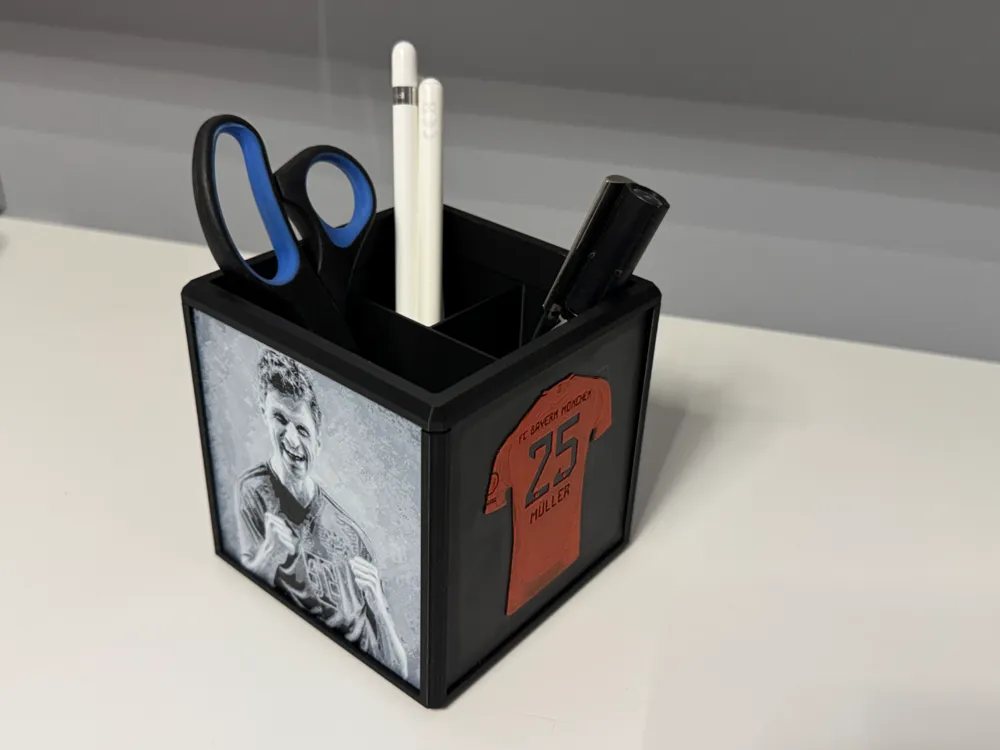 Piggy Bank / Tool Box FC Bayern Munich by cP3DMakerWorld: Download Free ...