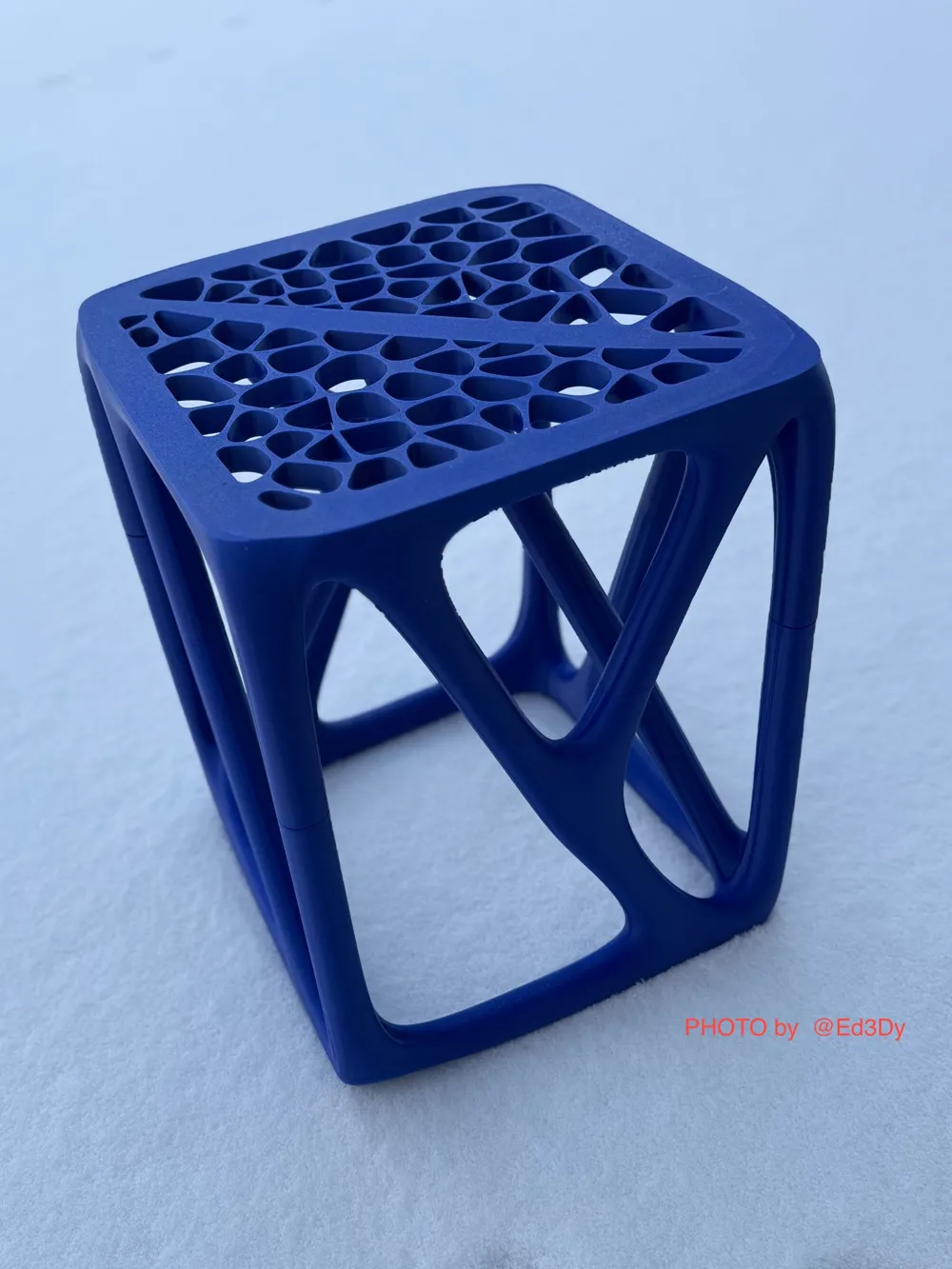 Organic Flow Stool | Architectural Side Table | - MakerWorld 3D Model ...